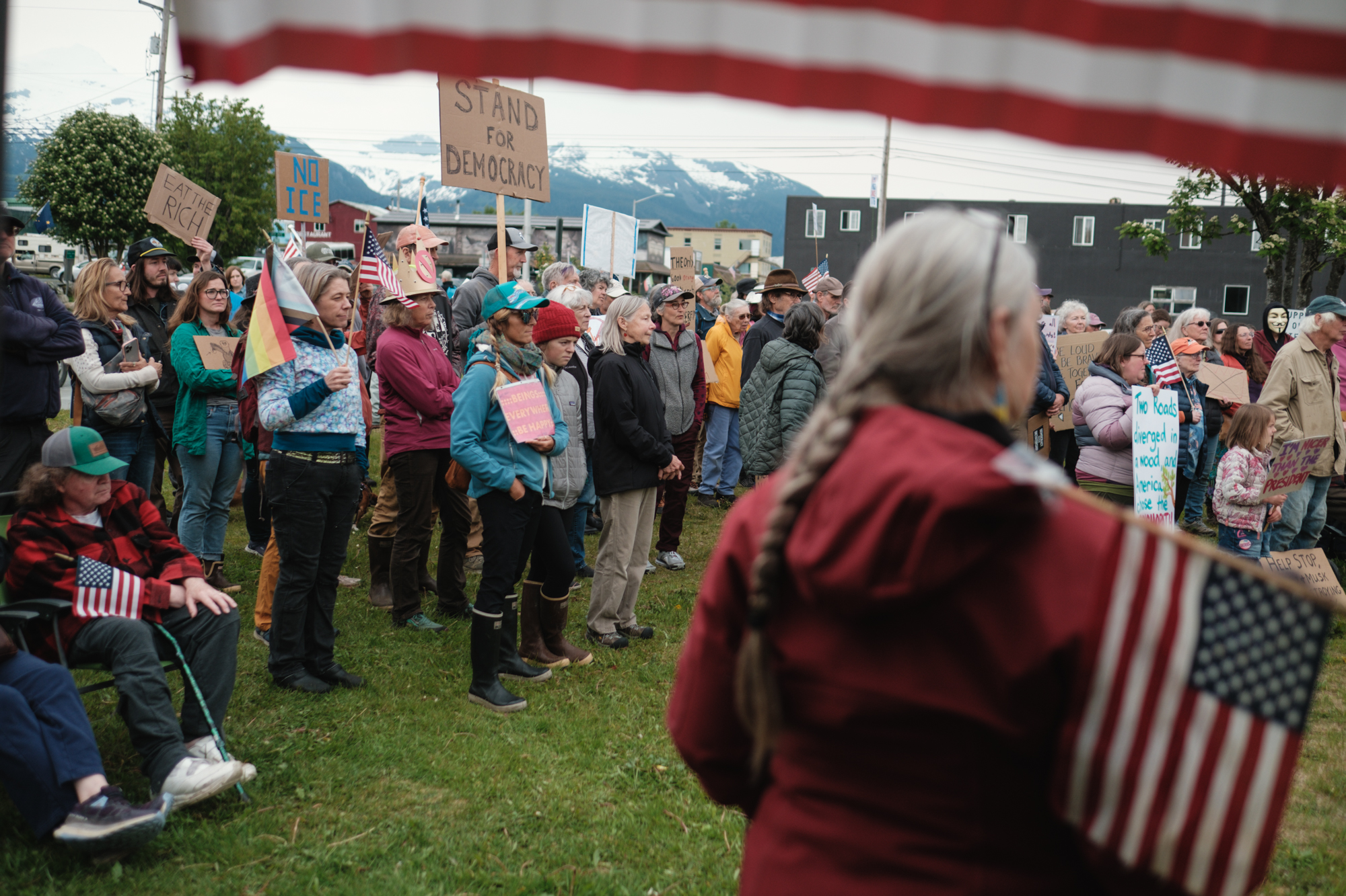 Haines neighbors show up on opposite sides of demonstration lines ...